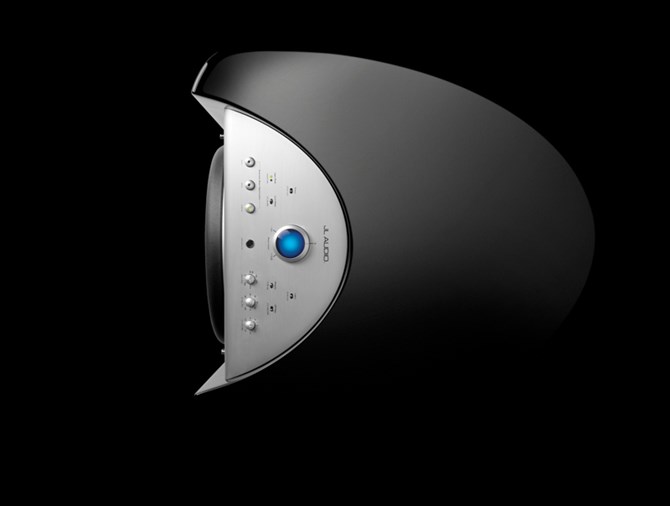 Trải nghiệm âm thanh hoàn mỹ với JL Audio Gotham G213 – VietnamAudio.vn