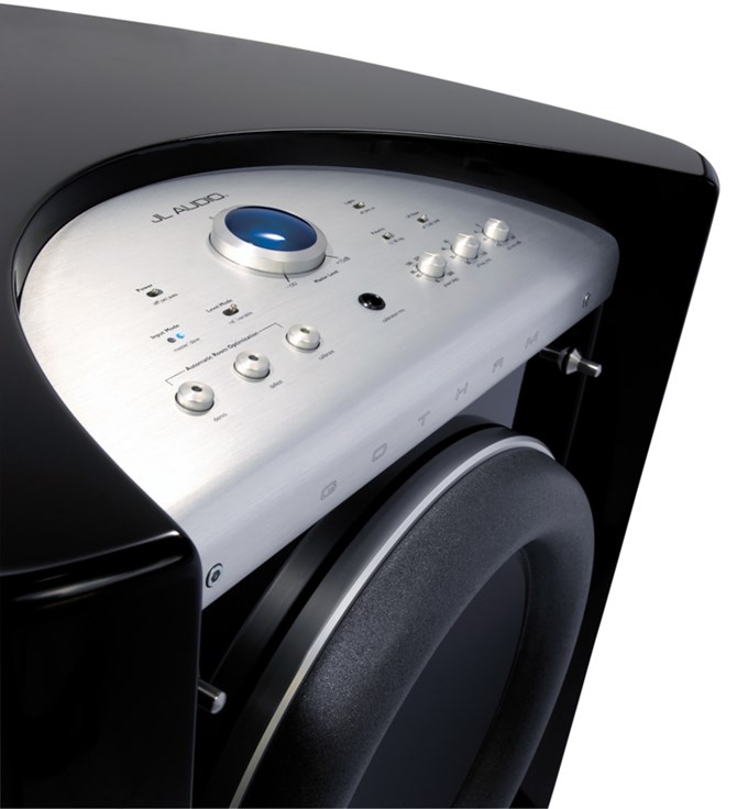 Trải nghiệm âm thanh hoàn mỹ với JL Audio Gotham G213 – VietnamAudio.vn