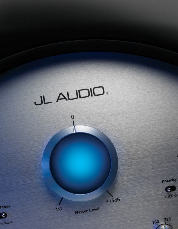 Trải nghiệm âm thanh hoàn mỹ với JL Audio Gotham G213 - Audiohanoi