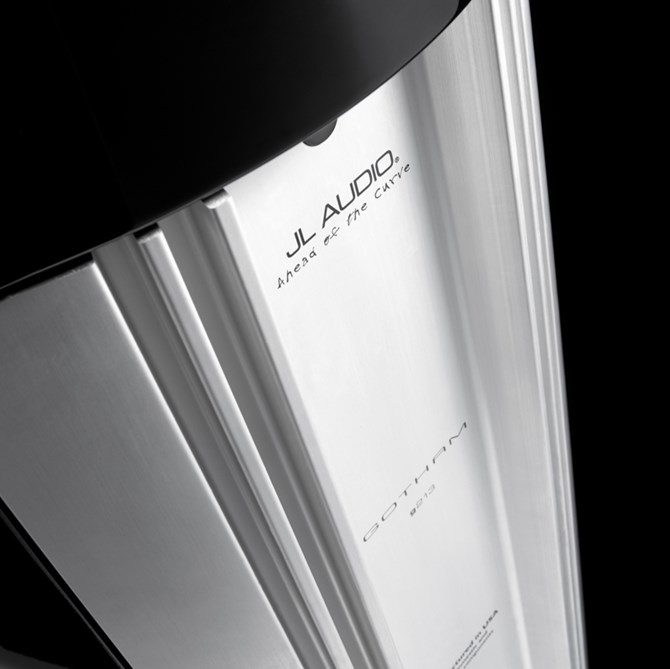 Trải nghiệm âm thanh hoàn mỹ với JL Audio Gotham G213 – VietnamAudio.vn